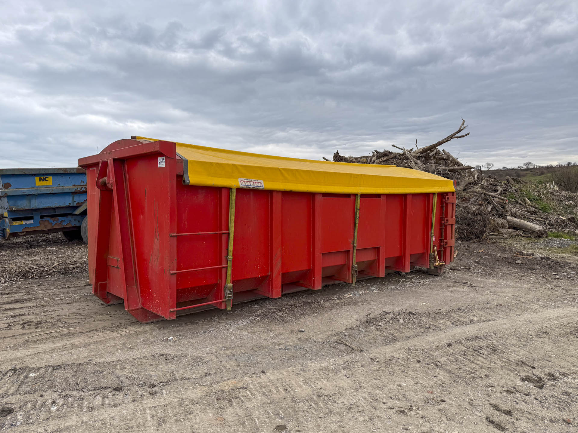 Commercial Skip Hire West Wales - MD Recycling